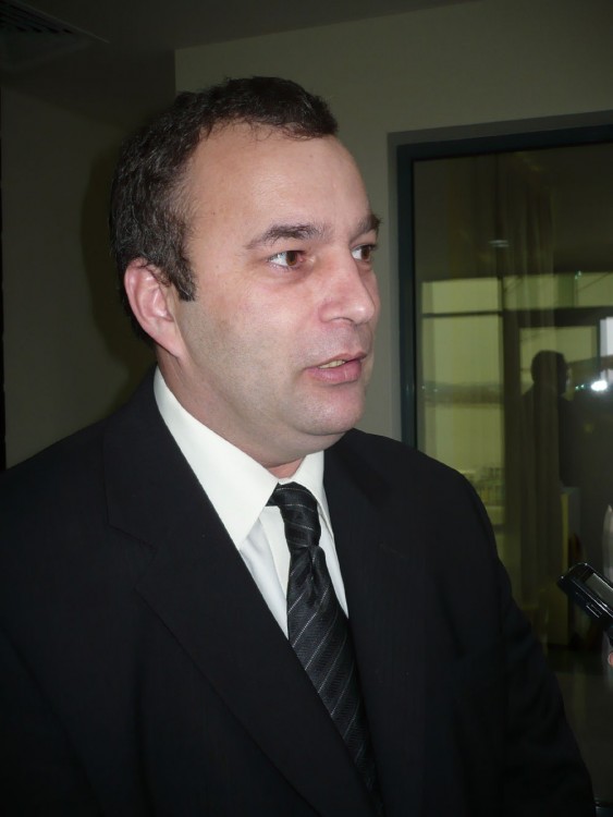 Directorul Viorel Roşca vrea un nume nou pentru Peştera lui Terente ...