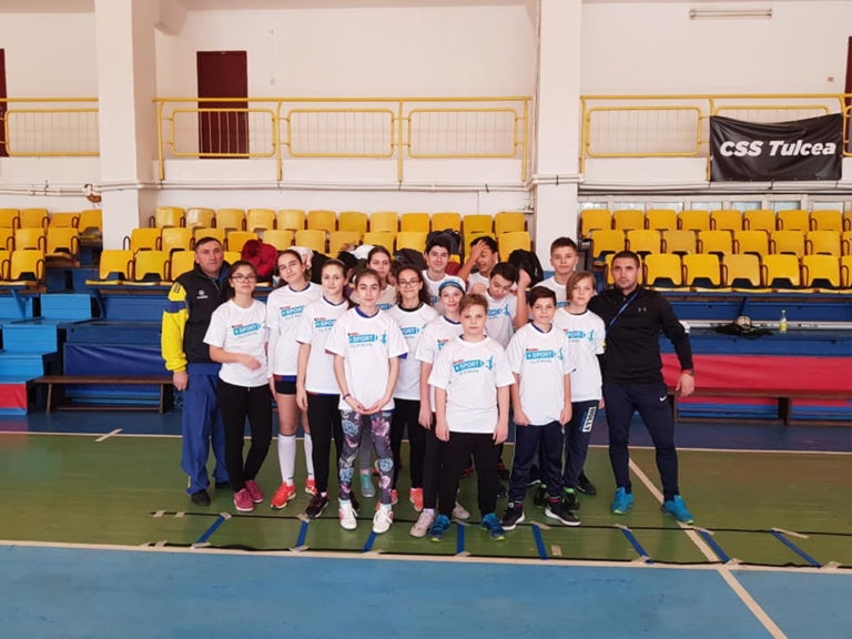 Echipa Şcolii Gimnaziale „Ion Luca Caragiale" merge în etapa ...