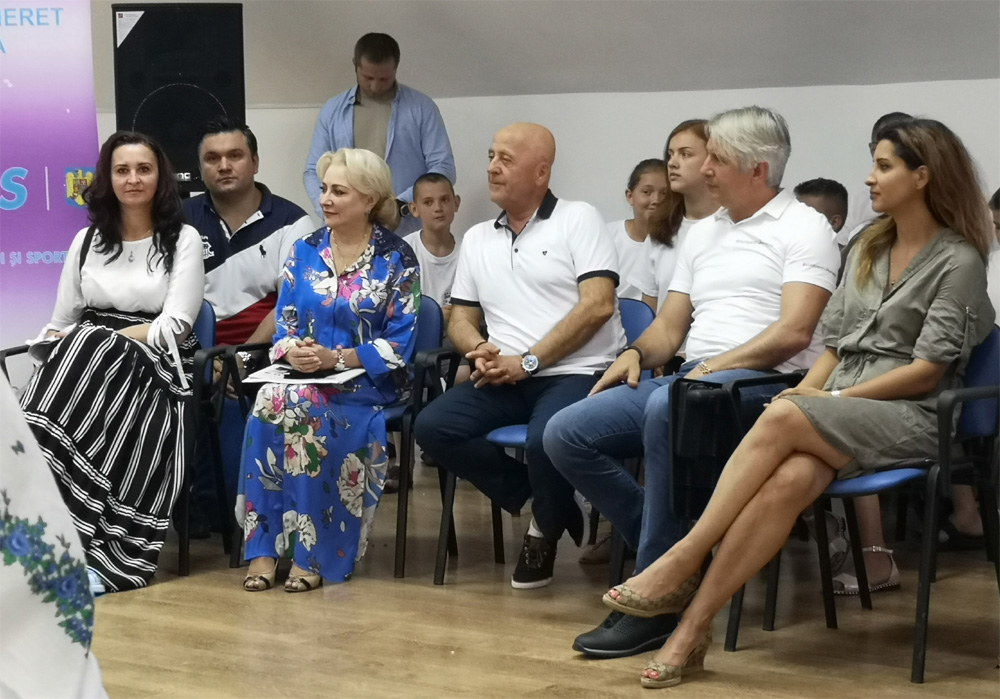Premierul Dăncilă a deschis programul de tabere „ARC" la Sulina ...