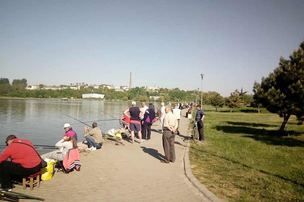 Pescuitul sportiv pe lacul Ciuperca ar putea fi permis de luna viitoare ...