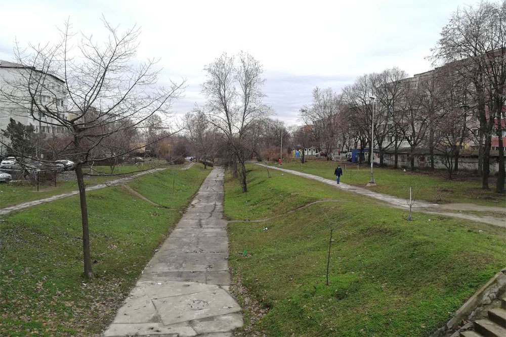 Garajele din Parcul Victoria, în vizorul Primăriei Tulcea - Ziarul ...